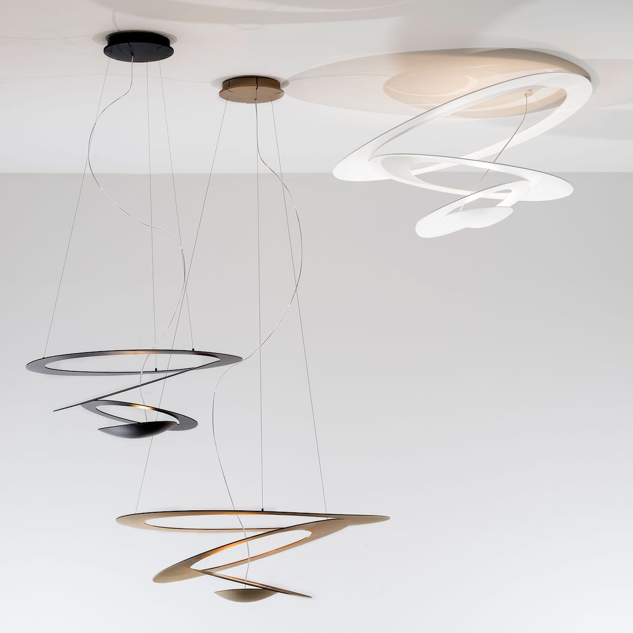 Köp Giò Light Cluster från Artemide | Nordiska Galleriet
